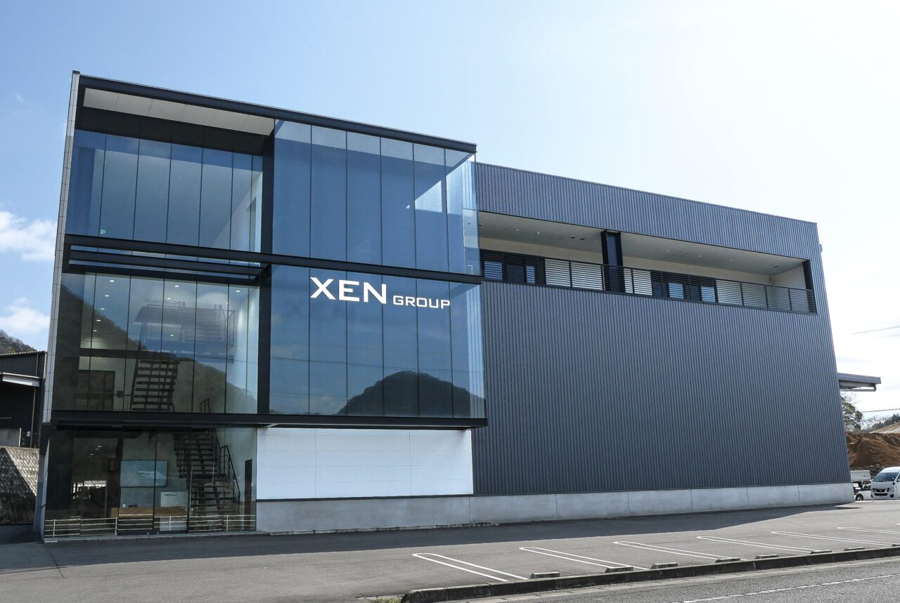 小型に特化したNC旋盤とマシニングセンタ、ニッチな分野で存在感 株式会社長谷川機械製作所 | エミダスマガジンWEB